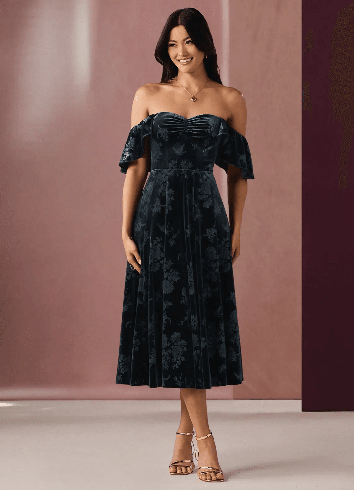 How to Dress for a Party in Winter - The News Examiner