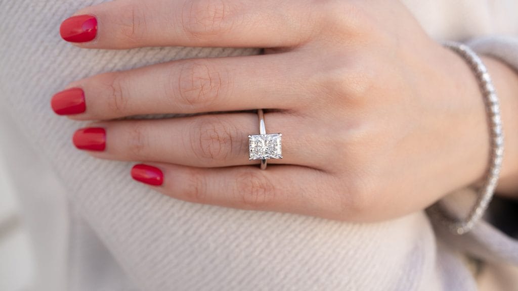 Sparkling Style and Substance: The Complete Guide to 3ct Diamond ...